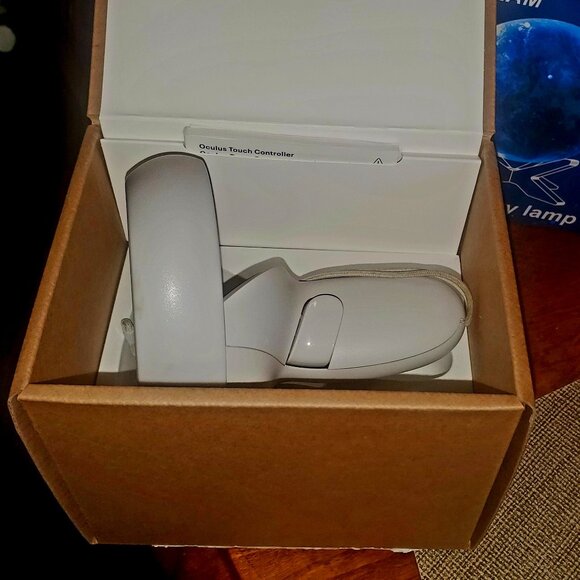 Oculus | VR, AR & Accessories | Oculus Right Hand Controller Like New ...